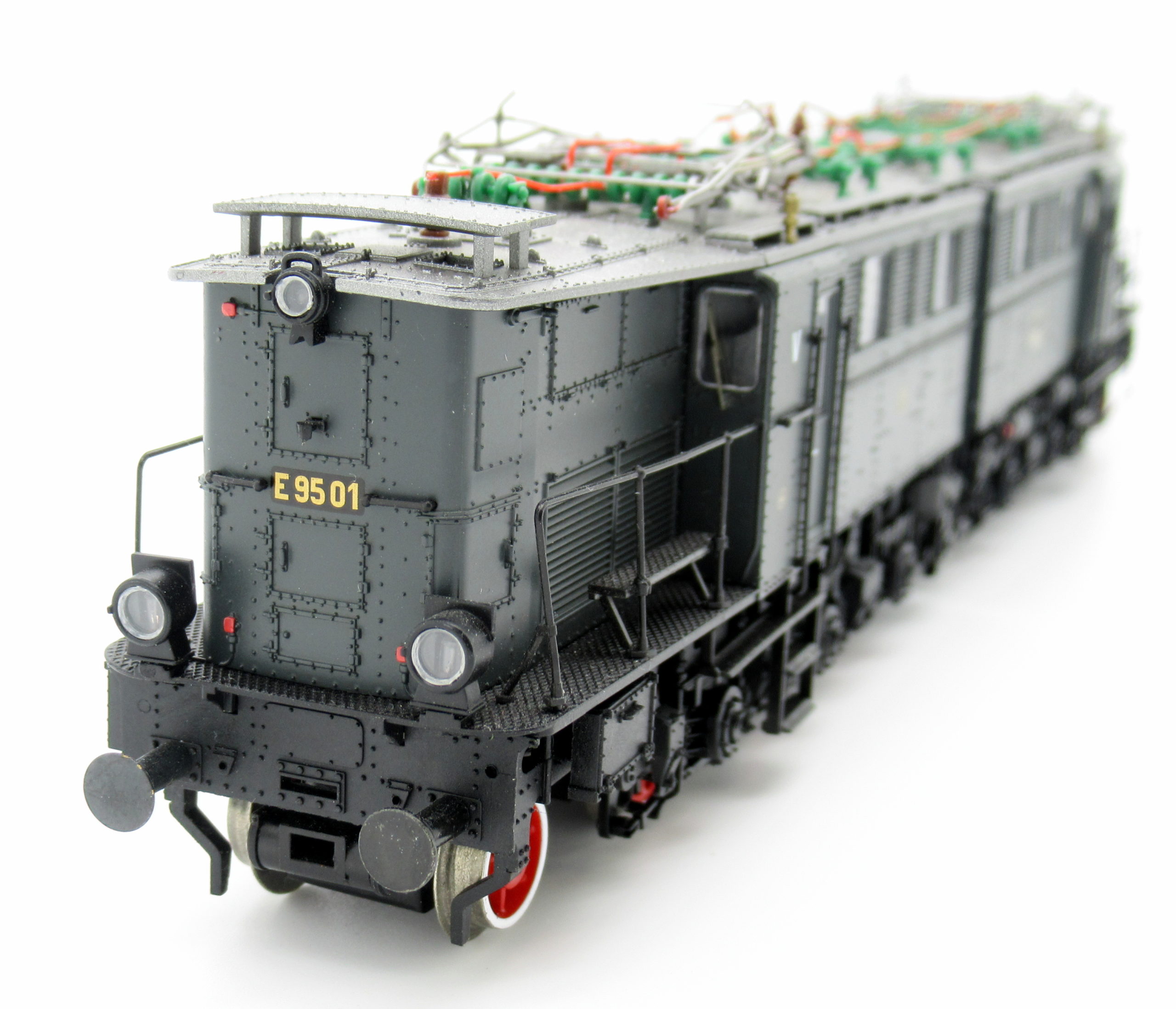 Brawa E 95 01 – Premium Edition – Das Mittelleiter-Magazin